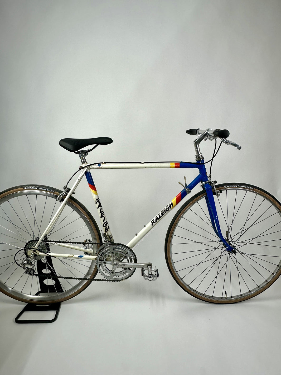 Retro Bike Rotterdam vintage steel racing bicycles and components