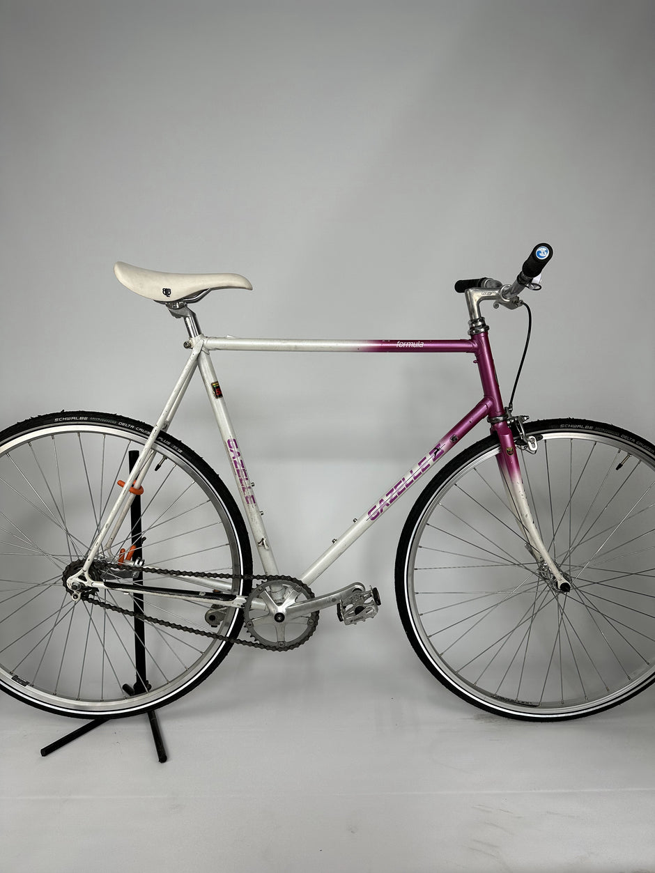Retro Bike Rotterdam vintage steel racing bicycles and components